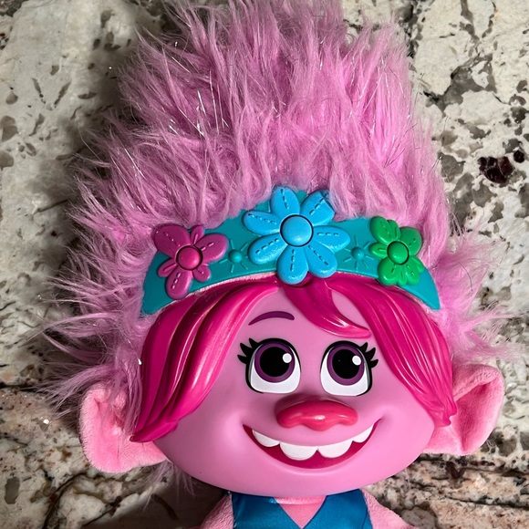 Toys | Trolls World Tour Color Poppin Poppy Light Up Talking Toy 13 ...